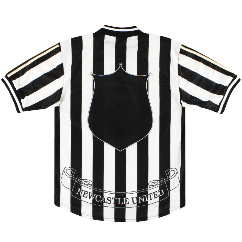 Newcastle United | Classic Retro Football Kits | Vintage Football Shirts
