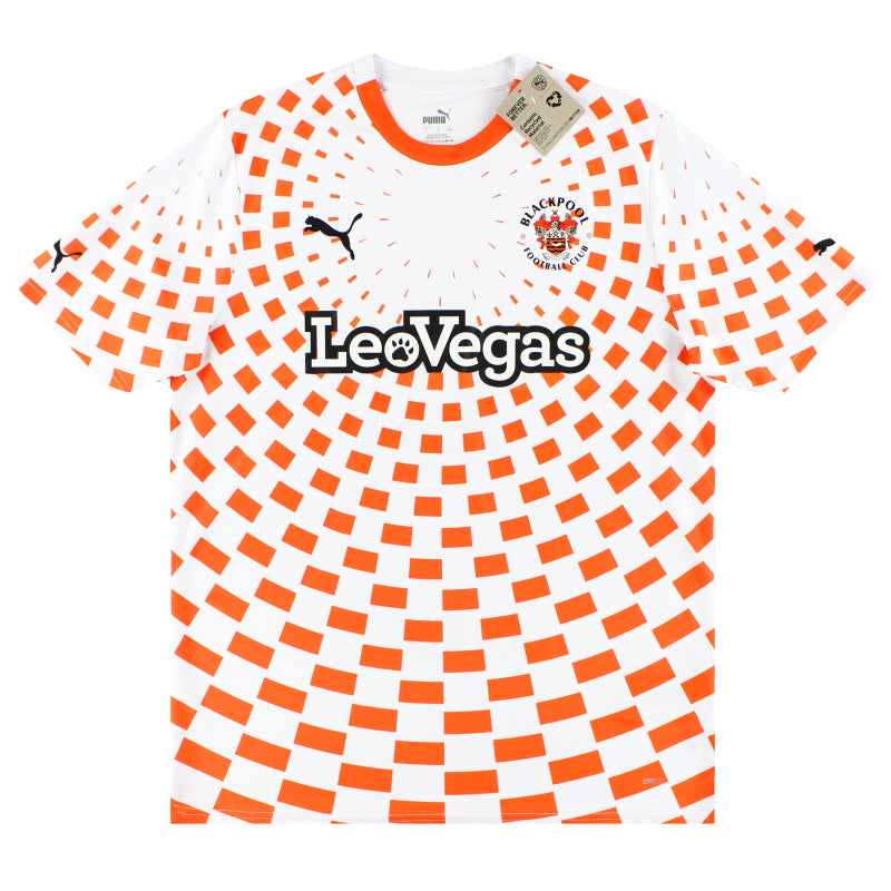 Blackpool | Classic Retro Football Kits | Vintage Football Shirts